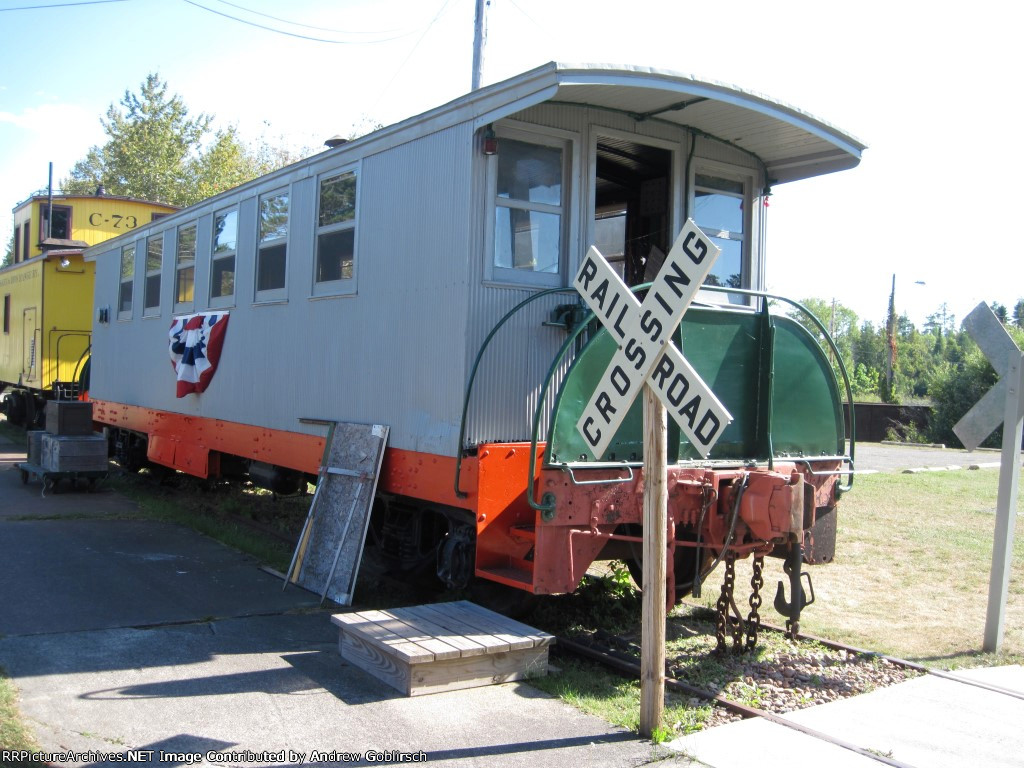 DMIR C-73 and OIM Man Car ouside Tower Mn